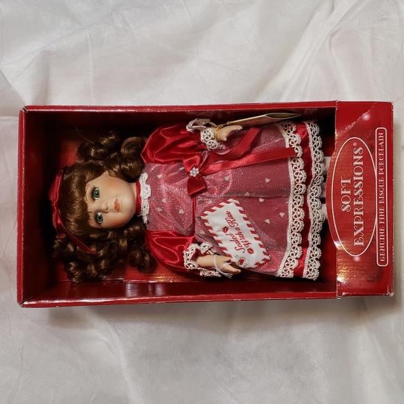 dandee | Other | Collectable Soft Expression 2 Inch Porcelain Doll Y ...
